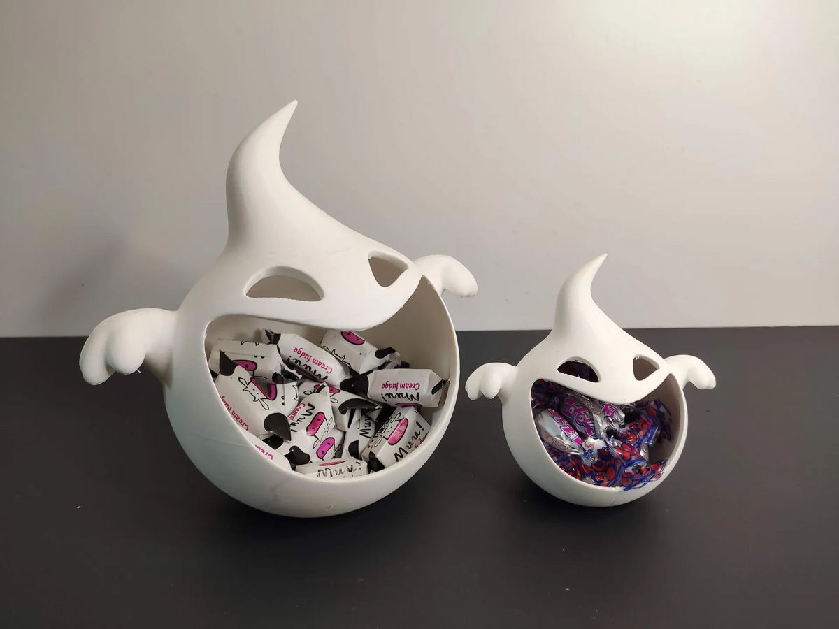 Ghost container for Halloween – Dreaming3D Inc
