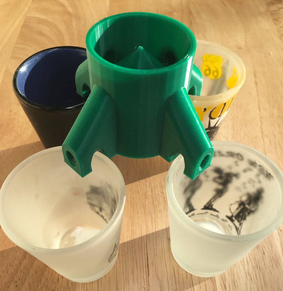 4-Way Shot Dispenser – Evenly Pour 4 Shots at Once | Party Bar Tool ...